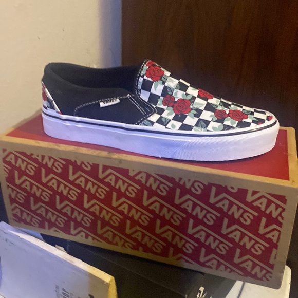 Vans | Shoes | Asher Vans Whiteblack Checkered Rose Wand | Poshmark